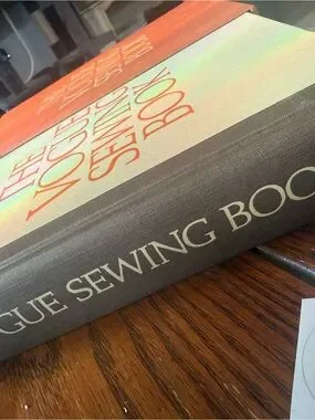 Vogue | Other | The Vogue Sewing Book Vintage Original 97 Vogue Great ...